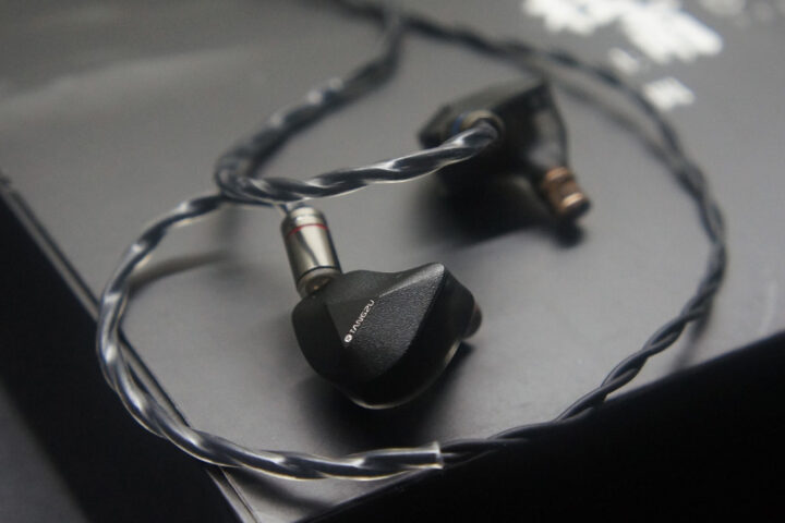 IEM & Earphones Reviews — Headfonics
